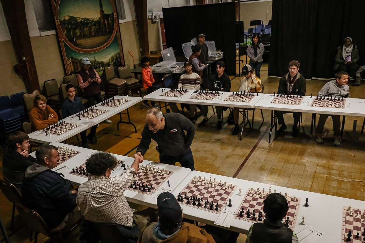 Chess players take on international grandmaster at Missoula tilt – The Pulp